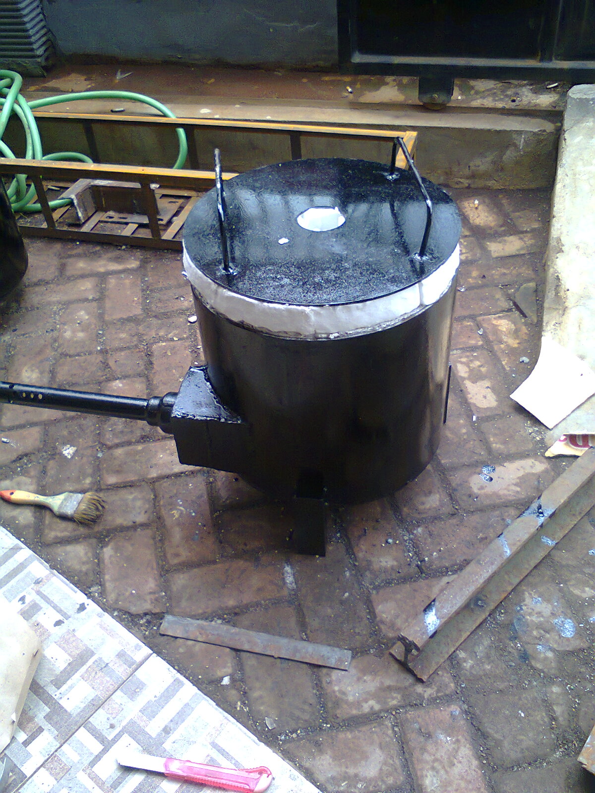 TUNGKU PELEBURAN LOGAM: Oktober 2012